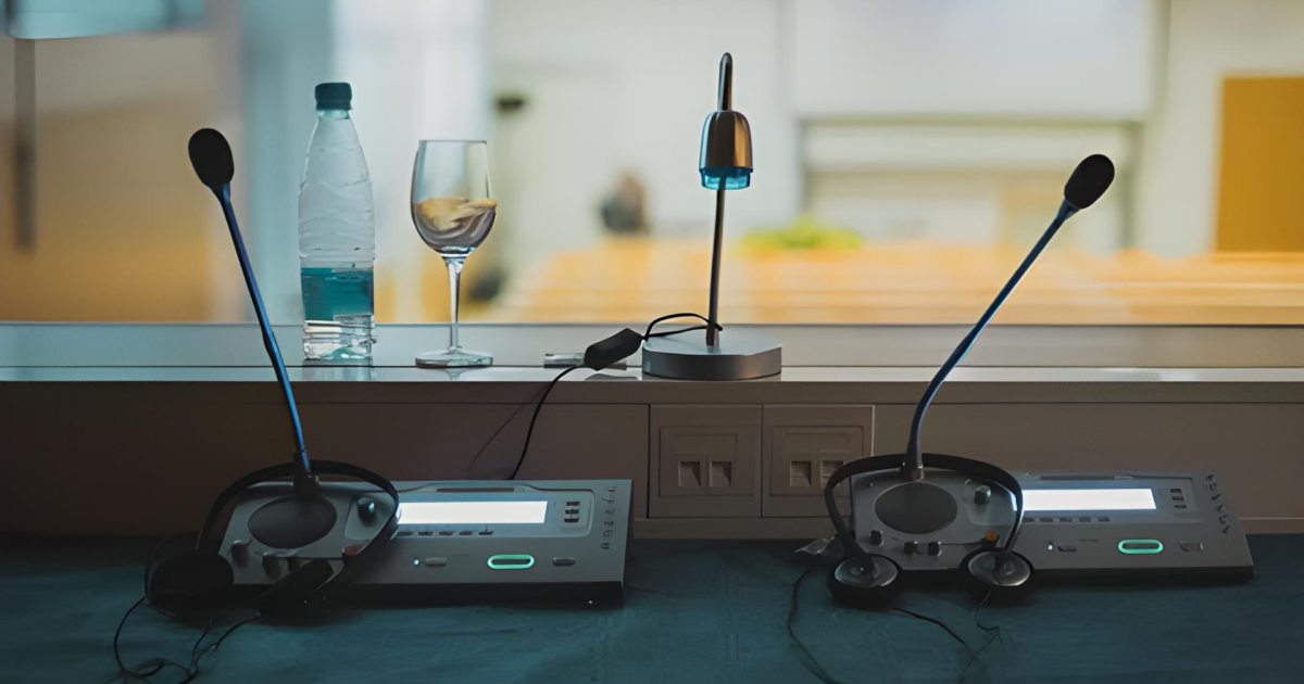 Simultaneous interpreters: why they must change every 30 minutes | CB ...